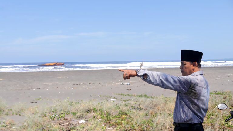 DPRD Pangandaran Gelar Rakor Darurat Tumpahan Batu Bara, Desak ...
